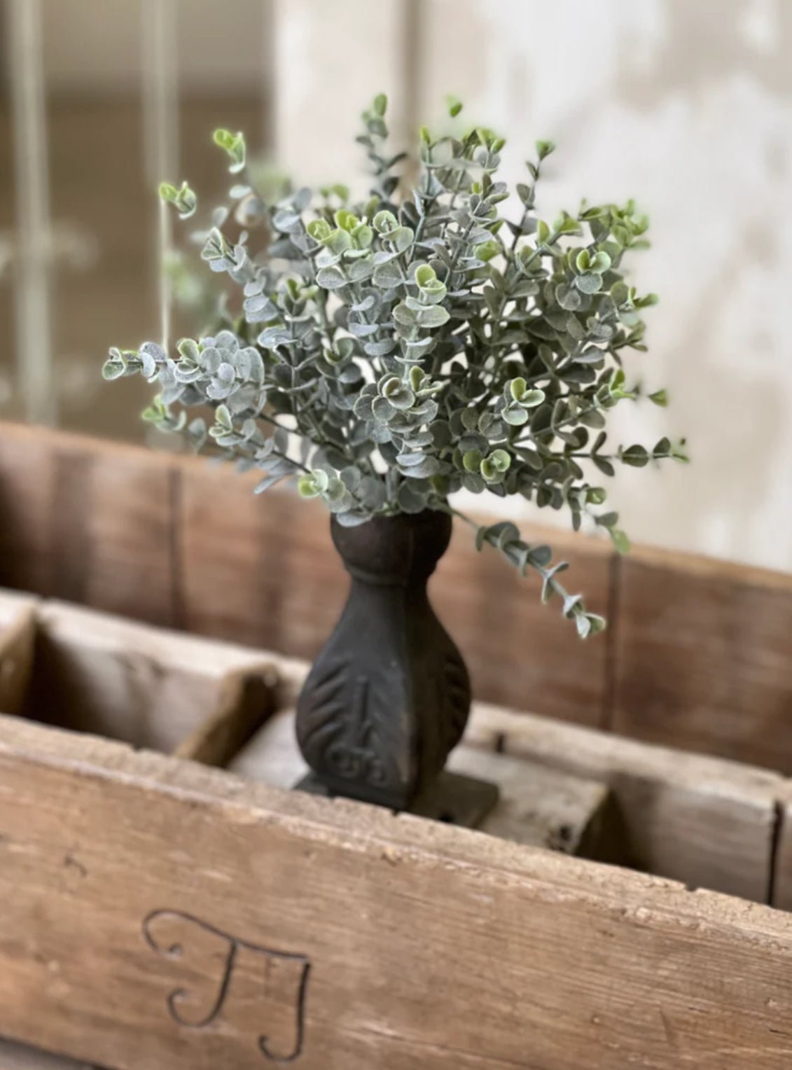 Cool Blue green eucalyptus bush - Greenery Market