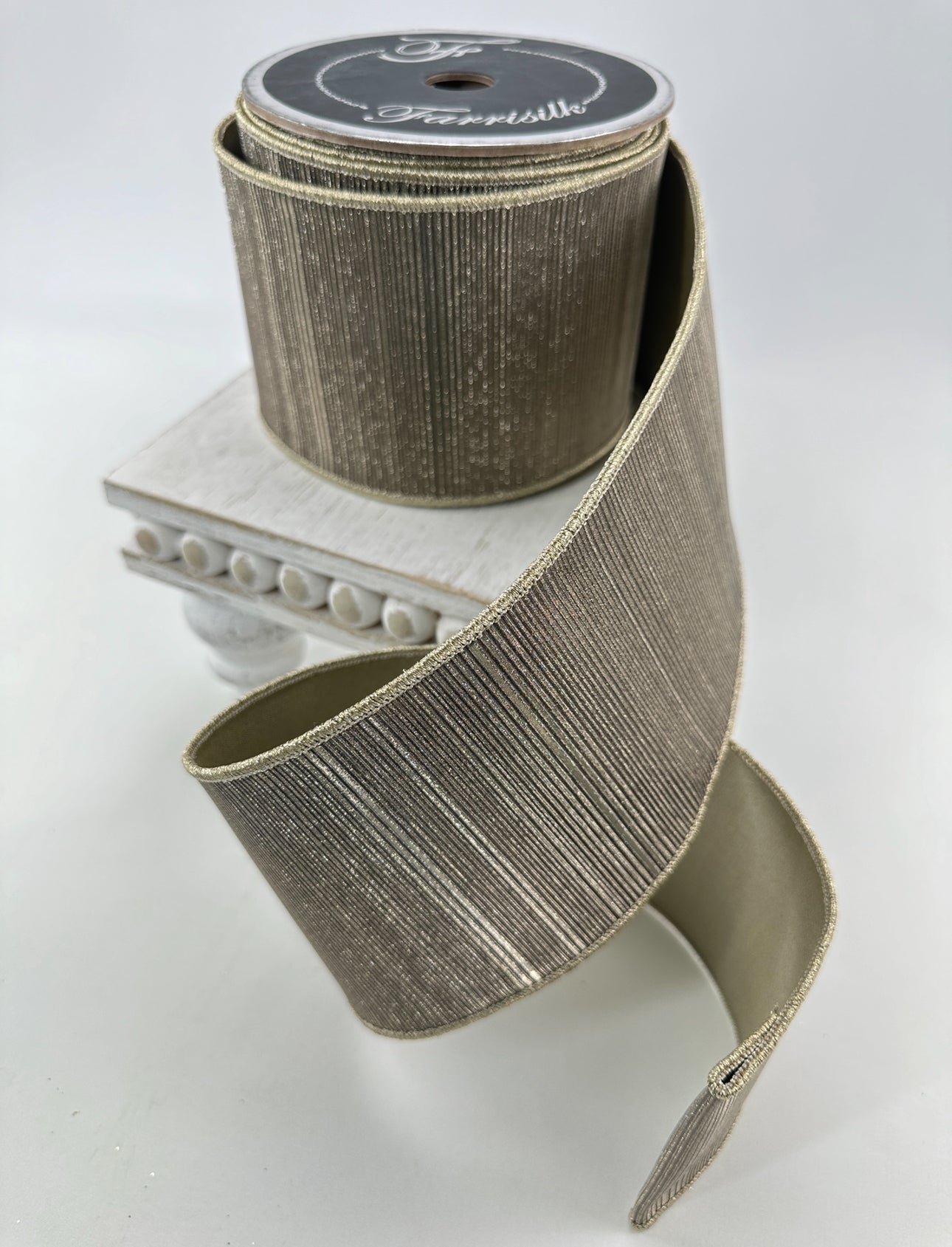 Manhattan Platinum 4” wired farrisilk ribbon - Greenery Market