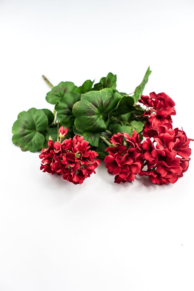 Water resistant, faux geranium bush, red - Greenery Market